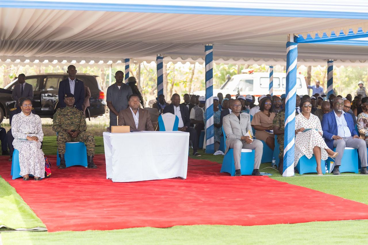 Lancement national du Programme de construction de vingt-et un (21 ...